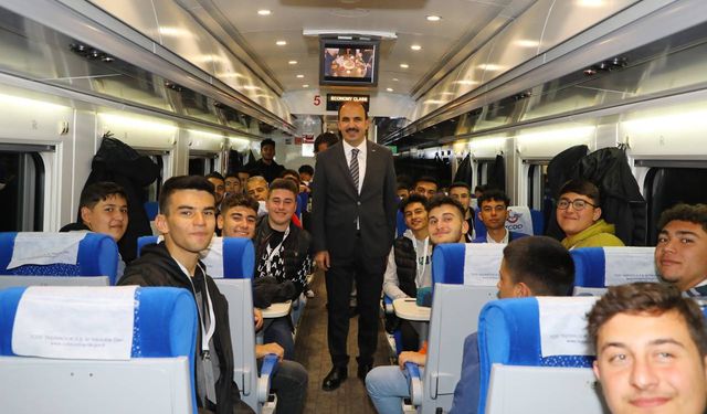 Başkan Altay: YHT ile günübirlik İstanbul gezilerimiz gençlerin hayatında iz bırakıyor